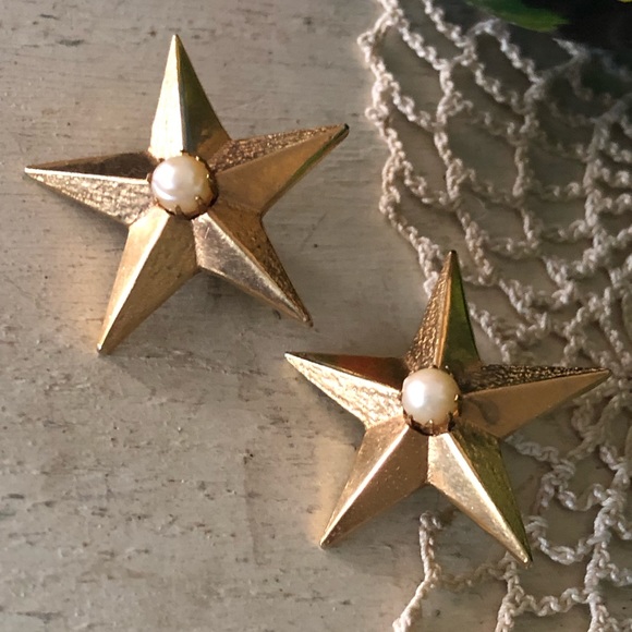 Vintage | Jewelry | Vintage Gold Star Clipon Earrings | Poshmark